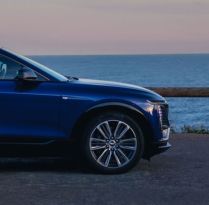 Cadillac Europe Merchandise | Apparel, Lifestyle & Branded Gear